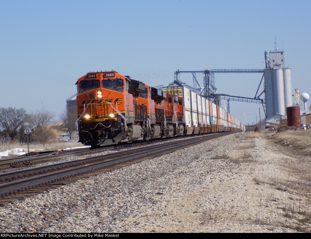BNSF 3989